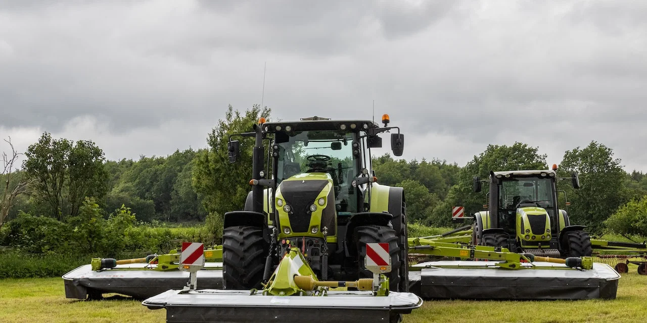 SWARAJ TRACTORS UNVEILS ‘SWARAJ 8200 WHEEL HARVESTER’ EMPOWERING ...